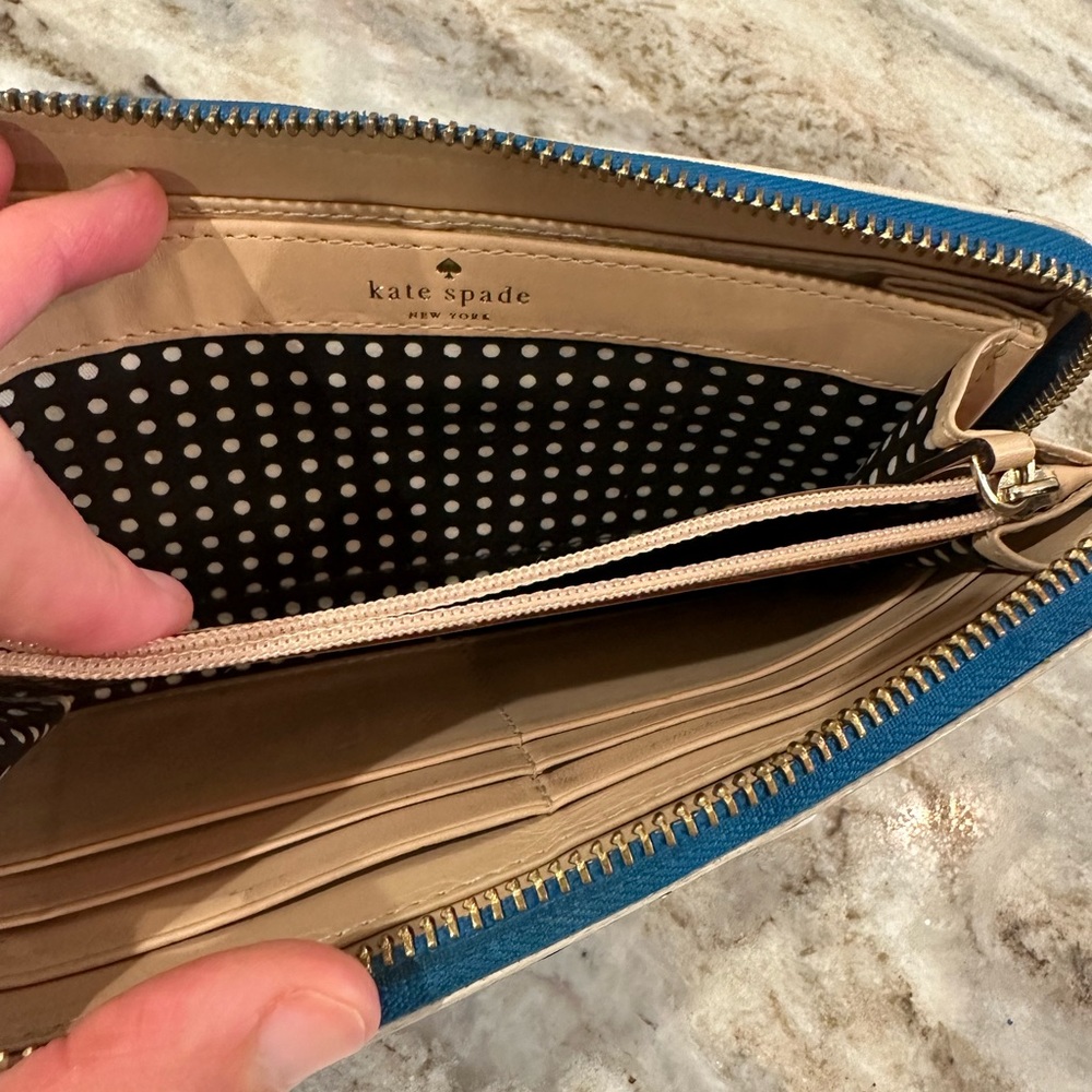 Gorgeous Patent Kate Spade Wallet In Lovely Aqua Blue - Gem